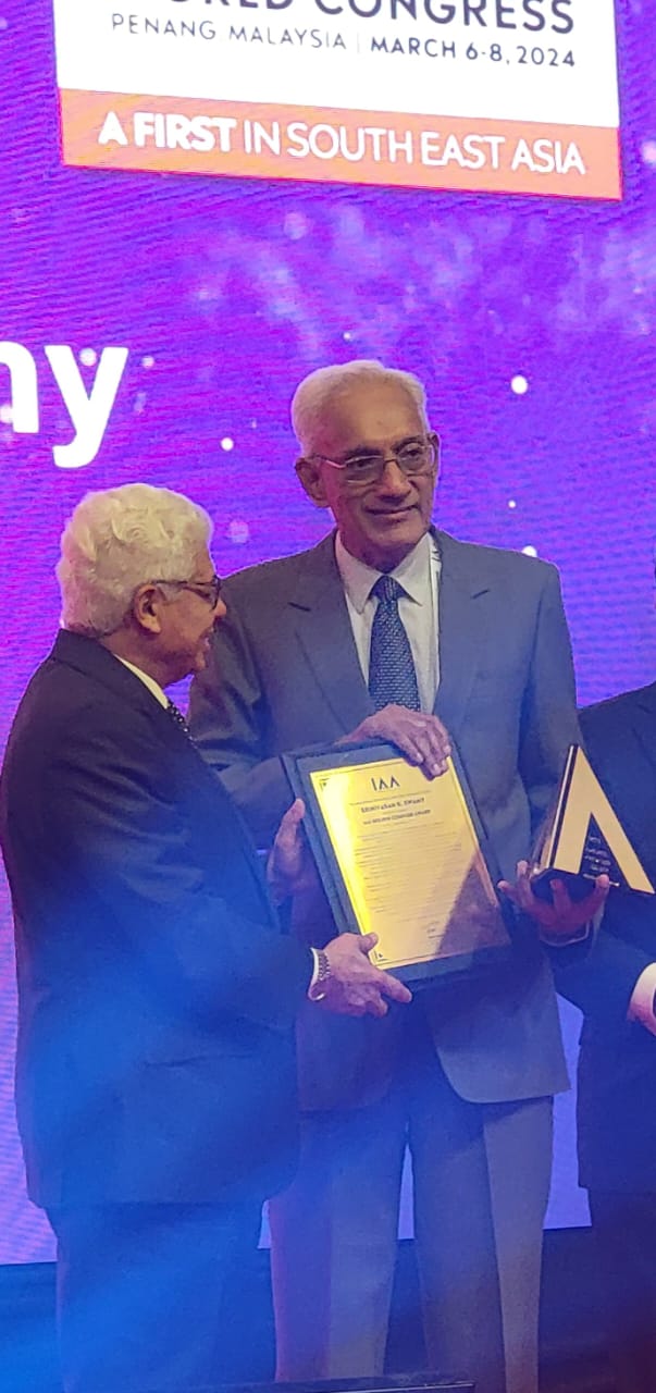 Srinivasan Swamy presented with IAA Golden Compass Award - MxMIndia